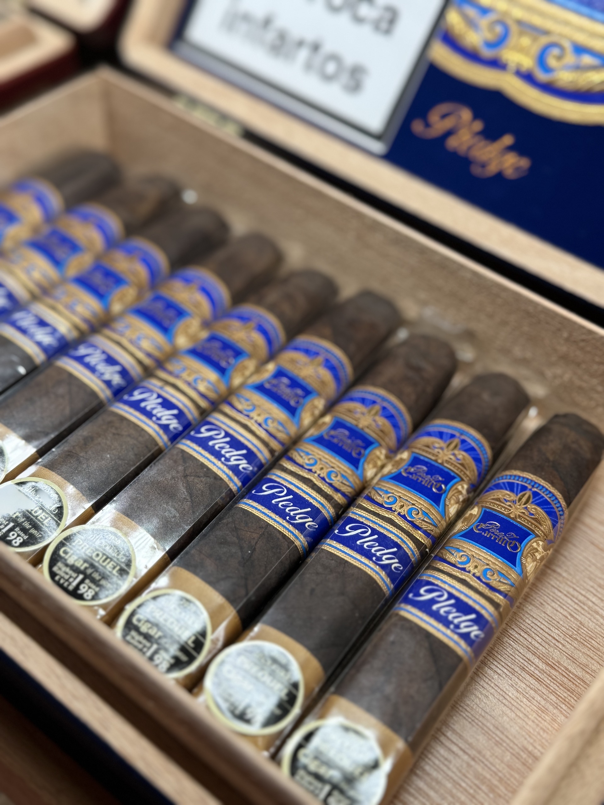 Cigarros y Bebidas – Sibaris Club
